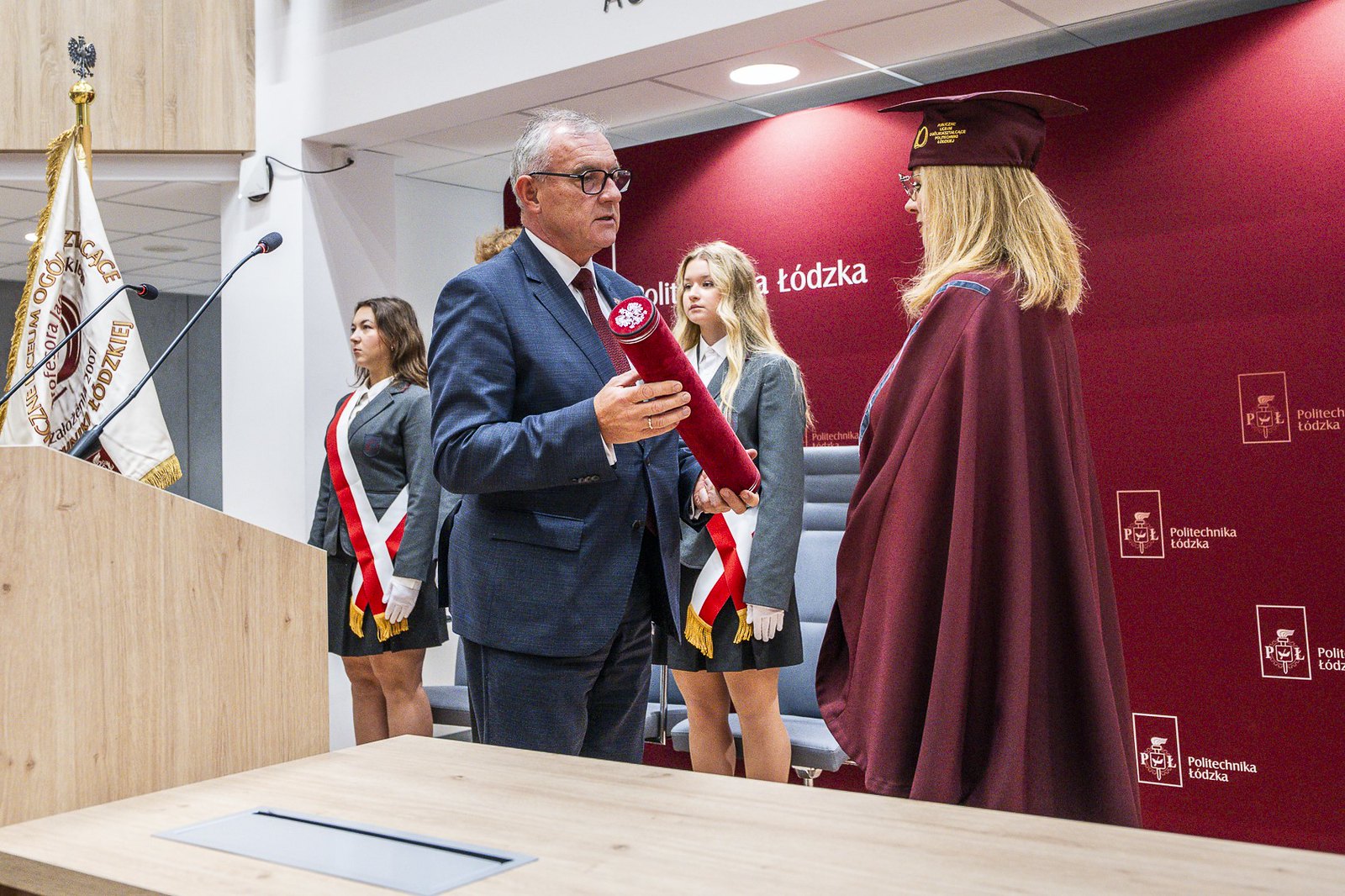 Professor Jan Krysiński – Patron of Successive Generations of Students ...